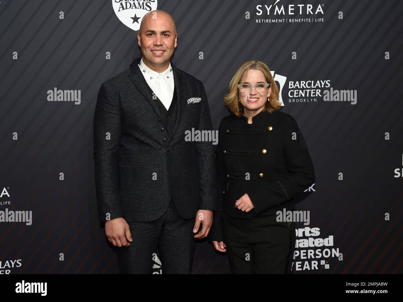 Hope award recipient Carlos Beltran, left, and Mayor of San Juan ...