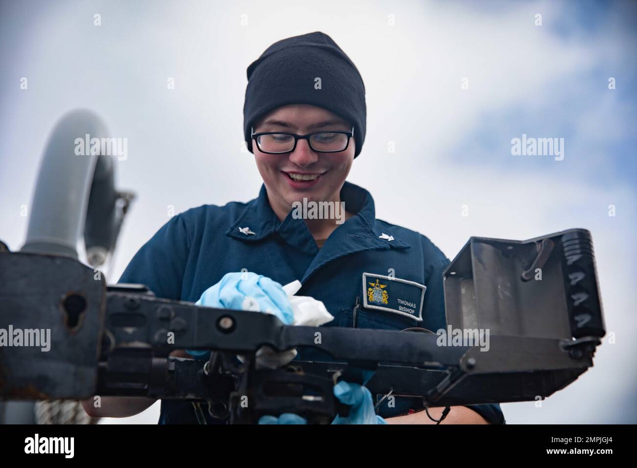 221027-N-WQ732-4042 ATLANTIC OCEAN (Oct. 27, 2022) – Gunner's Mate 3rd ...