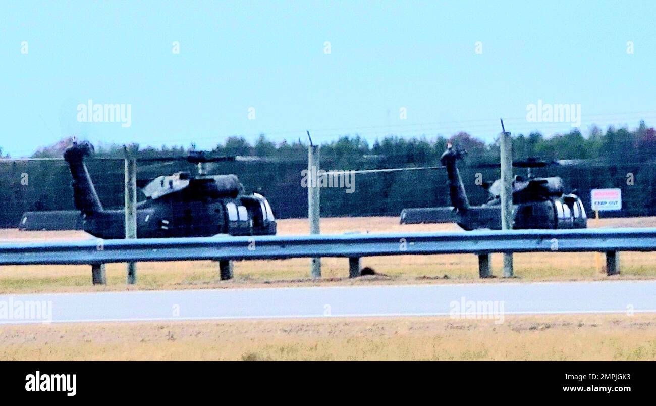 Aircrews with the Minnesota National Guard operate UH-60 Black Hawk ...