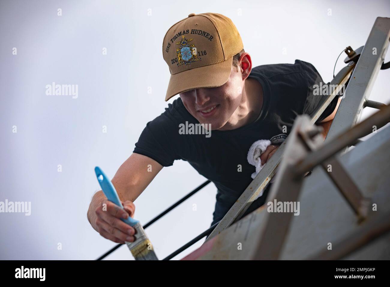 221027-N-WQ732-3023 ATLANTIC OCEAN (Oct. 27, 2022) – Seaman Nathaniel ...