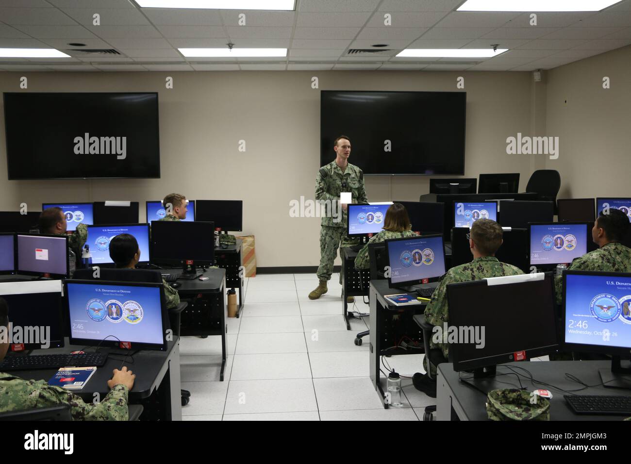 Intelligence Specialist 1st Class Jeffrey Siler, an Intelligence ...