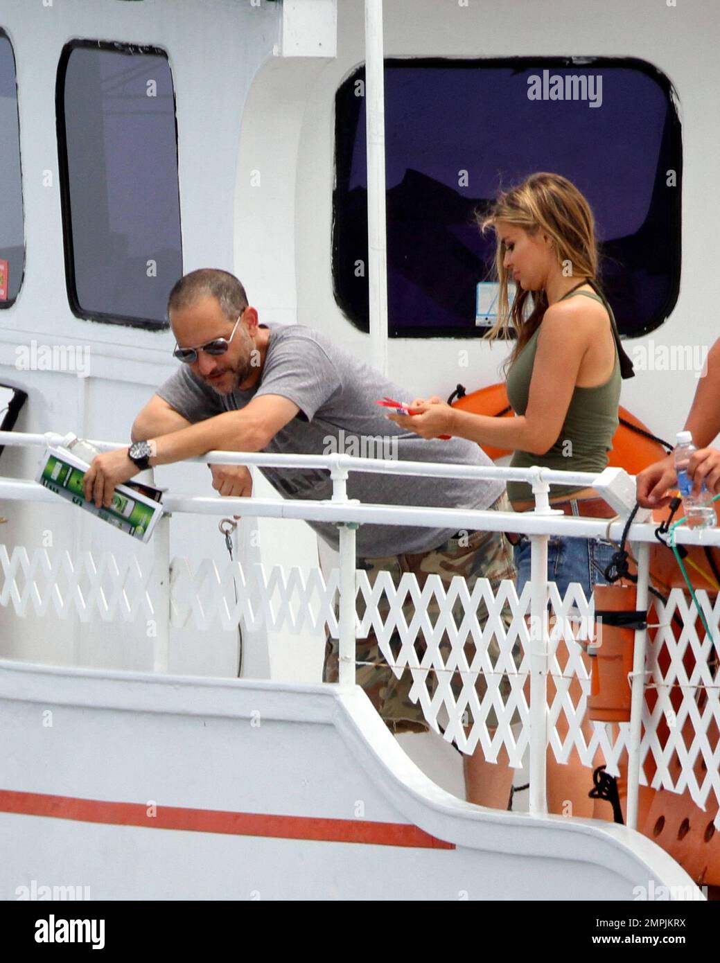 EXCLUSIVE!! While on the set of her new movie, Carmen Electra spends a ...