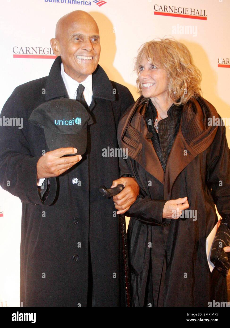 Harry Belafonte and Pamela Belafonte pose for photographers 120th ...