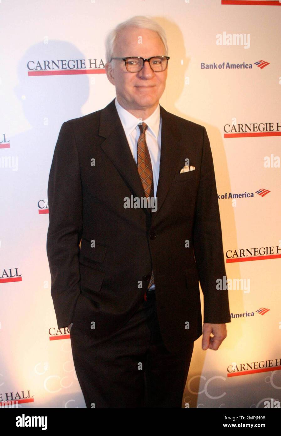 Steve martin white suit hi-res stock photography and images - Alamy