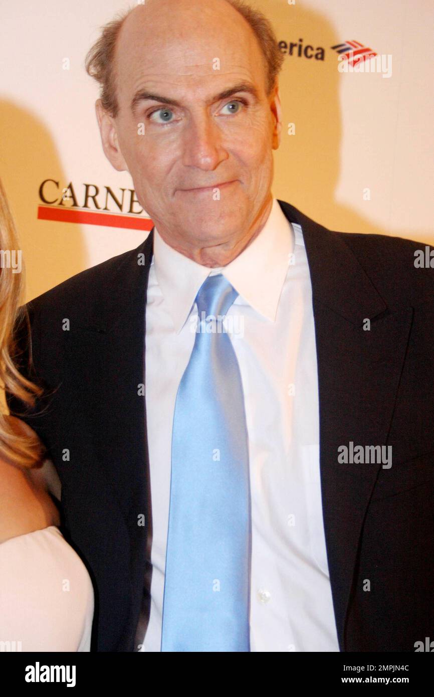 James Taylor poses for photographers 120th Anniversary of Carnegie Hall ...