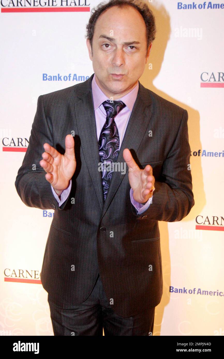 Kevin Pollak poses for photographers 120th Anniversary of Carnegie Hall ...