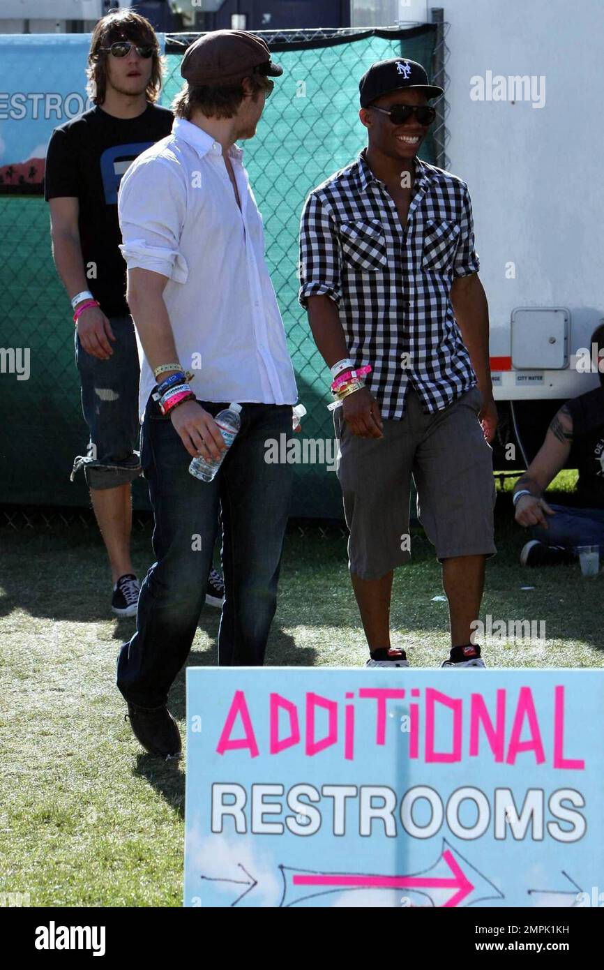 Exclusive!! Cast members of the ABC Family series Greek hang out at the ...