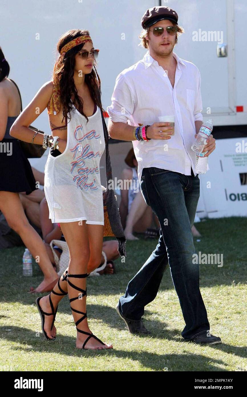 Exclusive!! Cast members of the ABC Family series Greek hang out at the ...