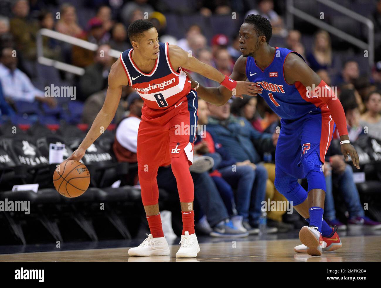 Washington Wizards guard Tim Frazier (8) dribbles against Detroit ...