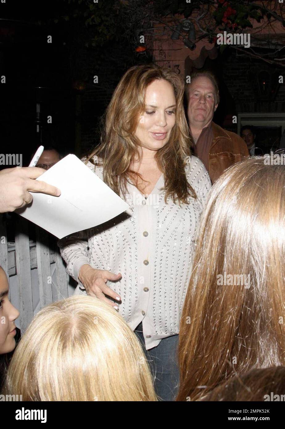 Daisy duke catherine bach hi-res stock photography and images - Alamy