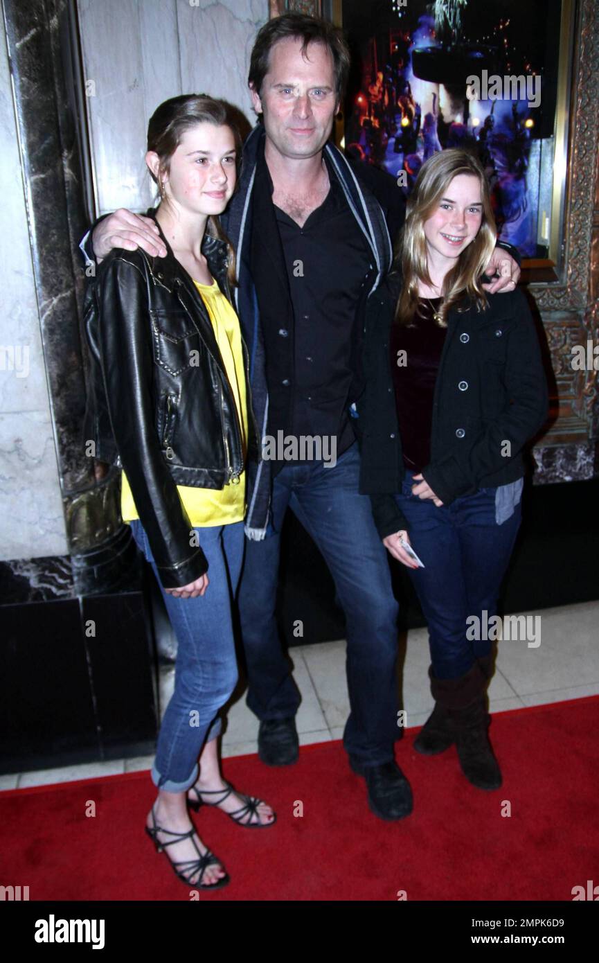 Jeffrey Nordling Wife