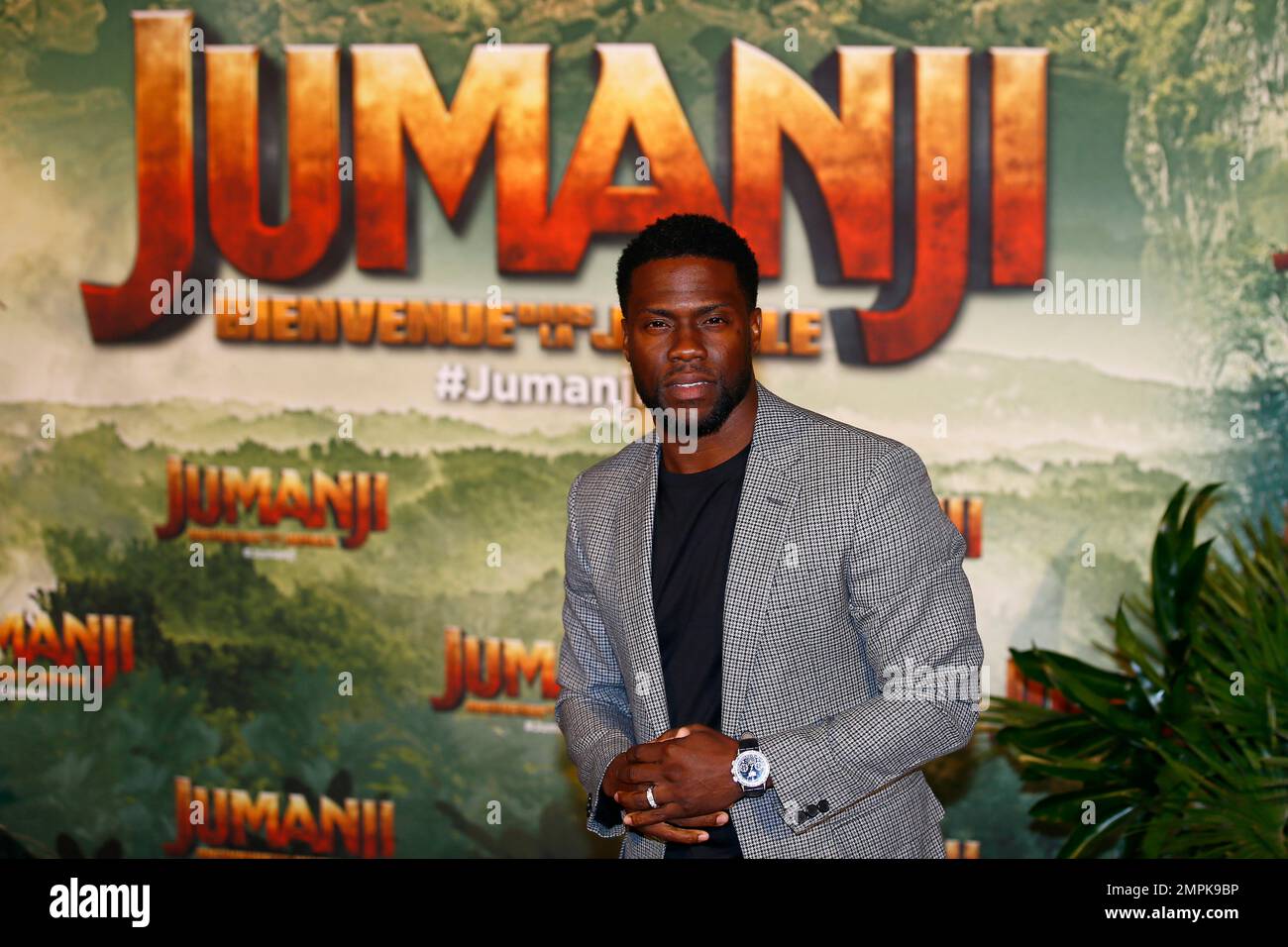 U.S. actor Kevin Hart arrives for the premiere of the film 'Jumanji ...