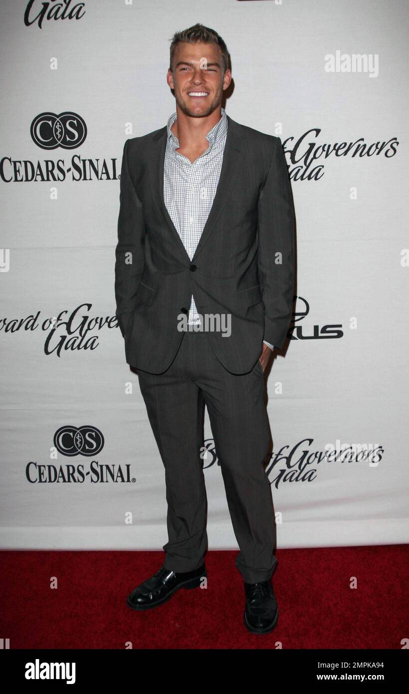 Alan Ritchson at the Cedars-Sinai Board of Governors Gala at the Hyatt ...
