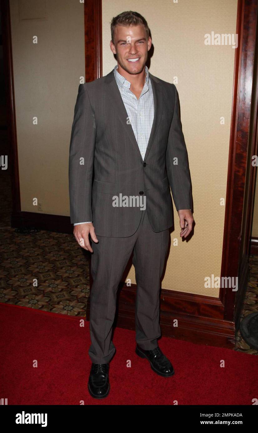 Alan Ritchson at the Cedars-Sinai Board of Governors Gala at the Hyatt ...