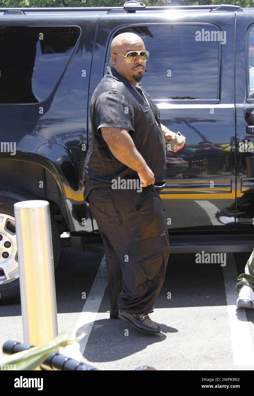 American recording artist CeeLo Green makes an appearance on ‘Extra ...