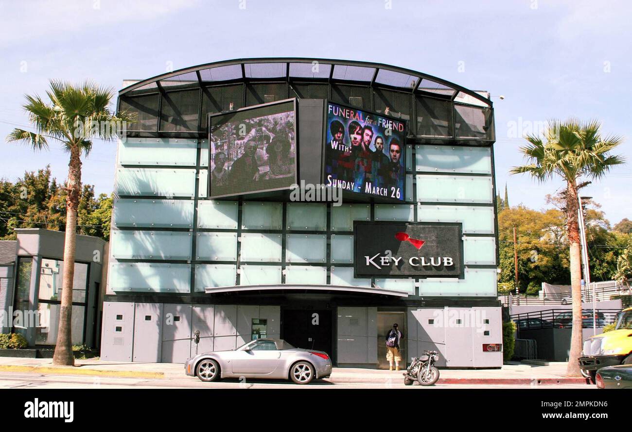 Exclusive!! Guess where Hollywood celebrities go for AA meetings? A ...