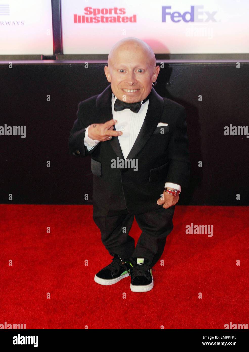 Verne Troyer poses for photographers on the red carpet at Muhammad Ali ...