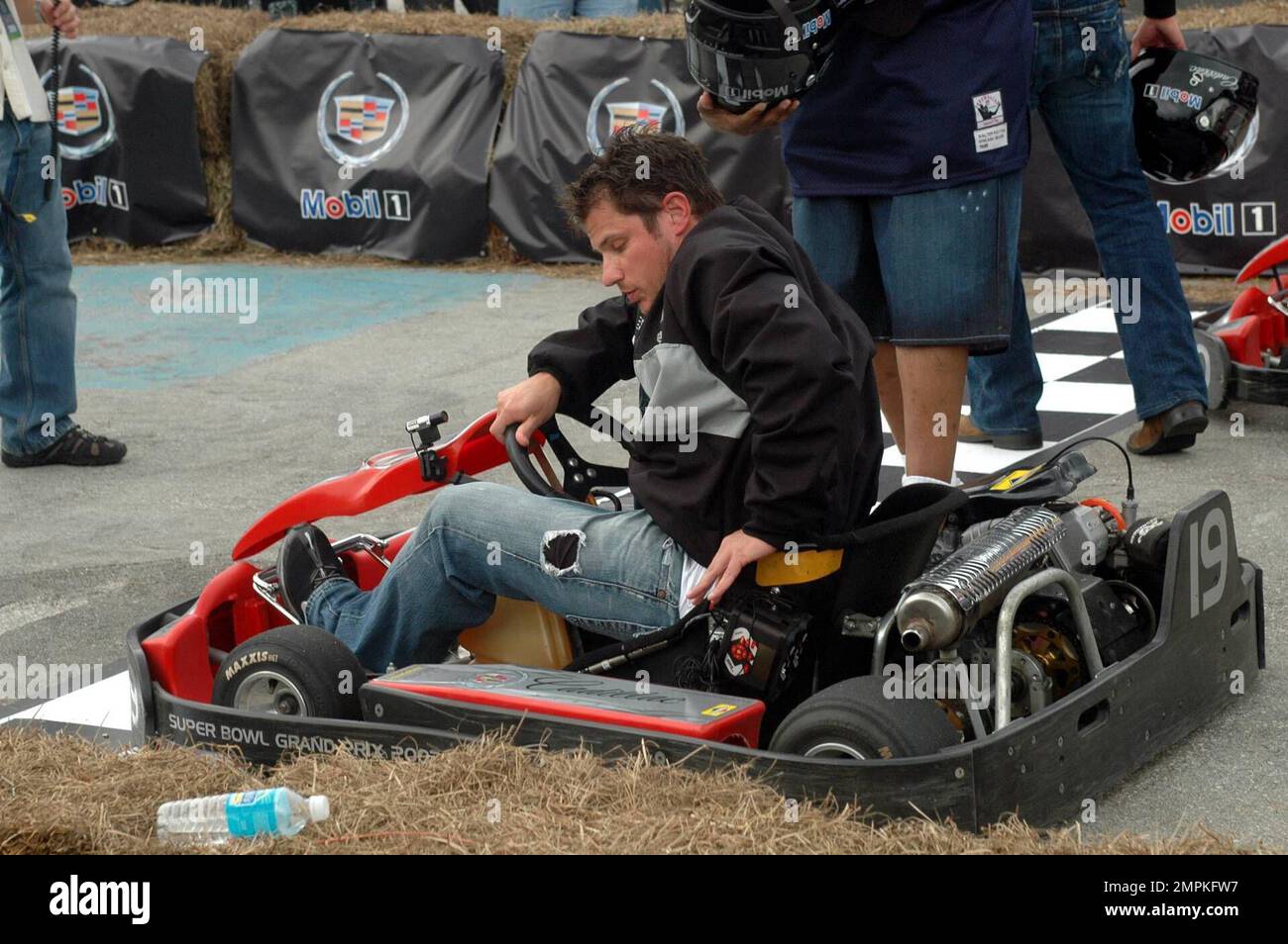 Celebrities Nick Lachey, Matt Leinart, Fergie, Queen Latifah, Vivica A ...