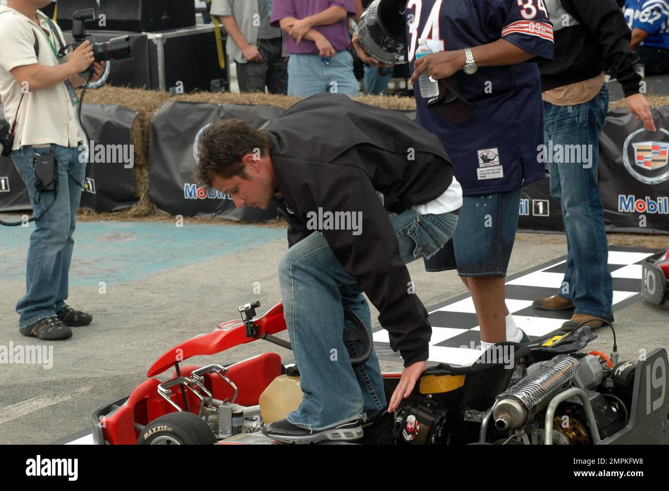 Celebrities Nick Lachey, Matt Leinart, Fergie, Queen Latifah, Vivica A ...