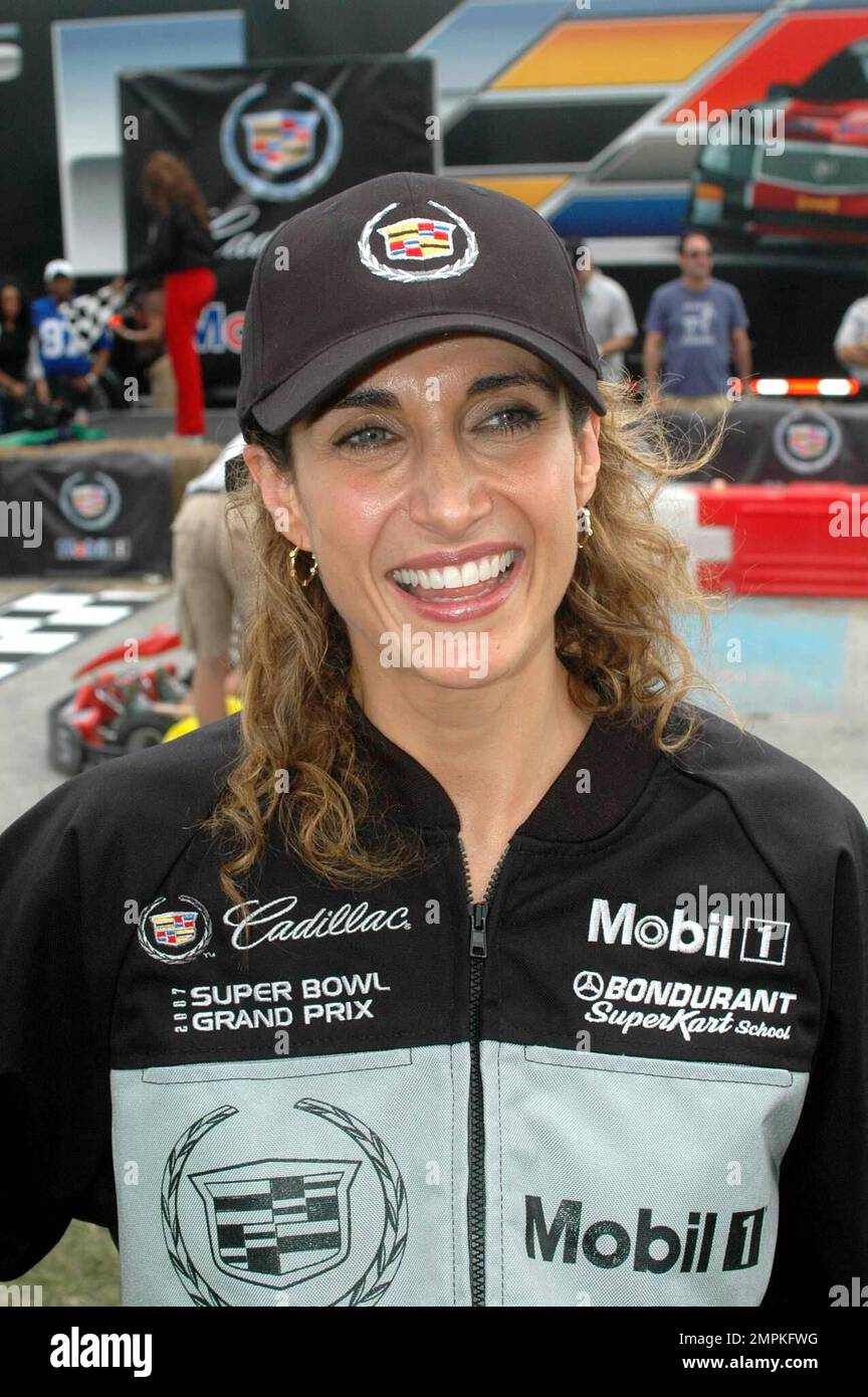 Celebrities Nick Lachey, Matt Leinart, Fergie, Queen Latifah, Vivica A ...