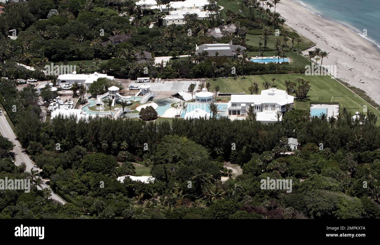 Aerial views of Celine Dion's new waterfront paradise on Jupiter Island ...