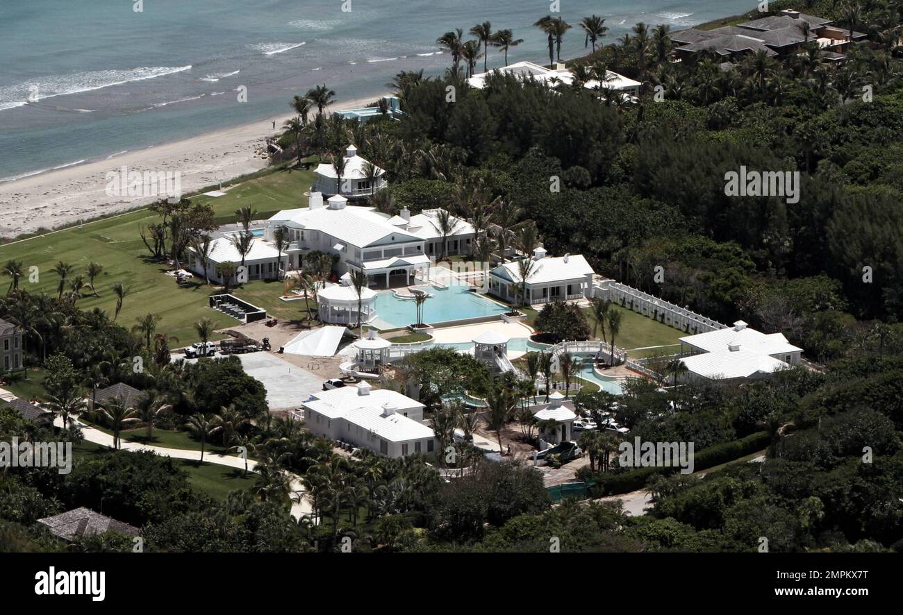 Aerial views of Celine Dion's new waterfront paradise on Jupiter Island ...