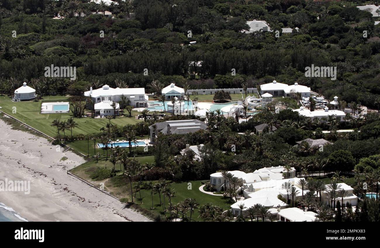 Aerial views of Celine Dion's new waterfront paradise on Jupiter Island ...