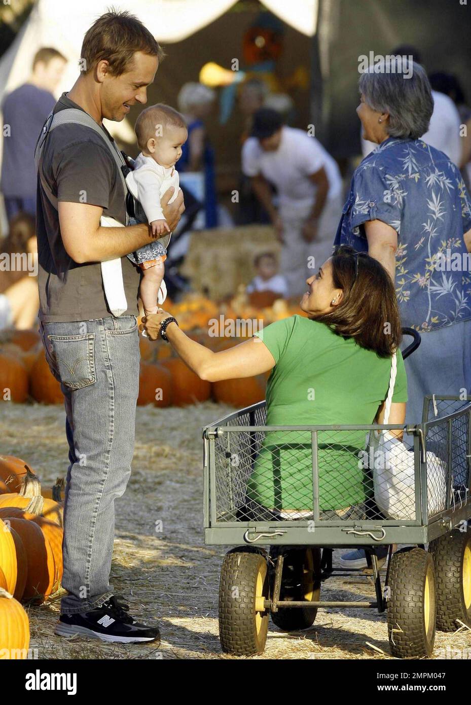 Chad Lowe, girlfriend Kim Painter and their daughter Mabel hunt for ...