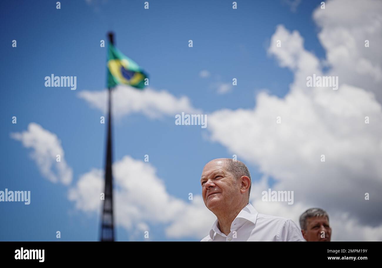 Three powers square in brasilia hi-res stock photography and images - Alamy