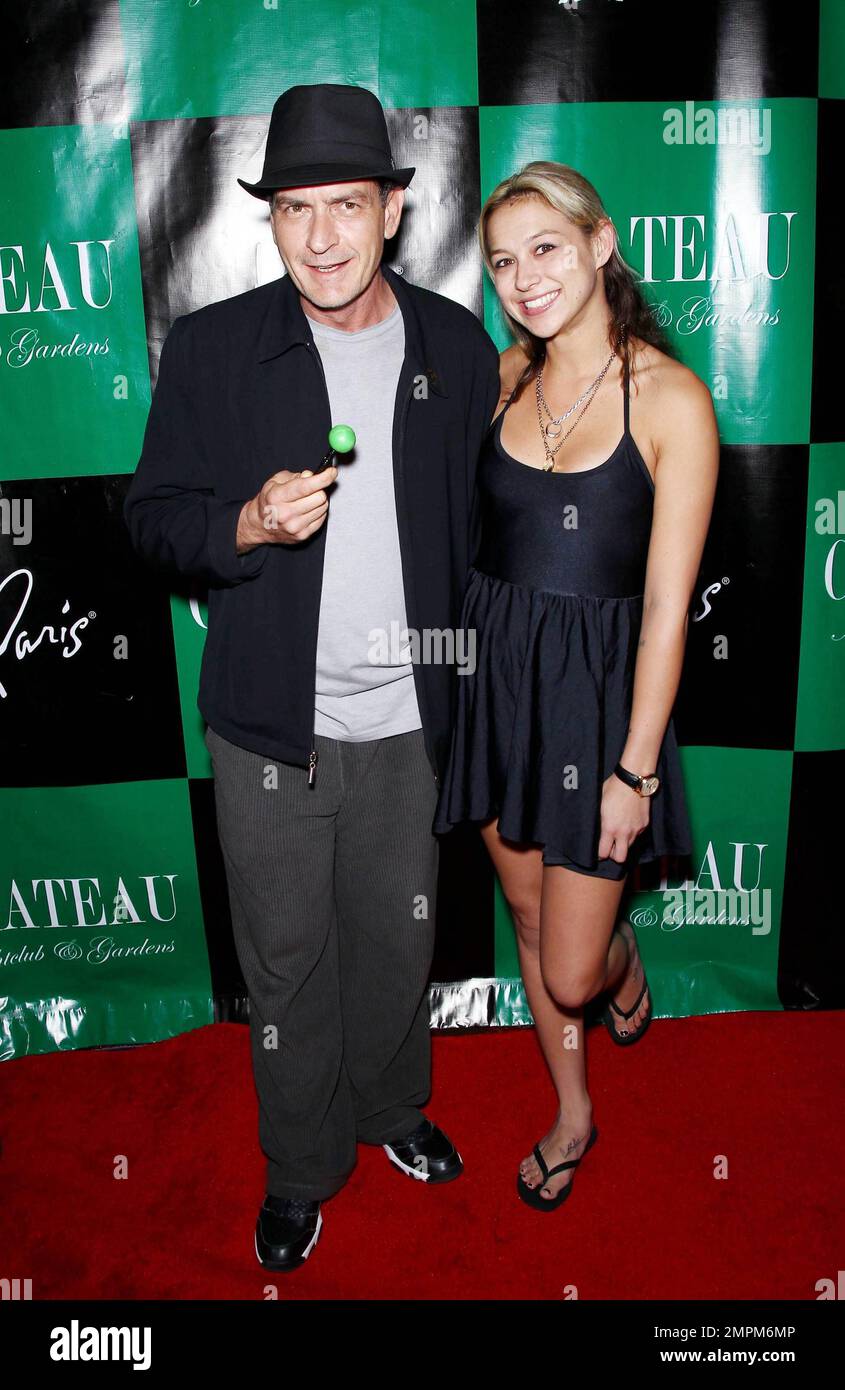 Natalie kenly and charlie sheen hi-res stock photography and images - Alamy