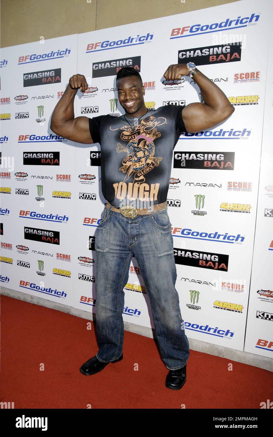 American Gladiator Jesse "Justice" Smith arrives at the Egyptian ...