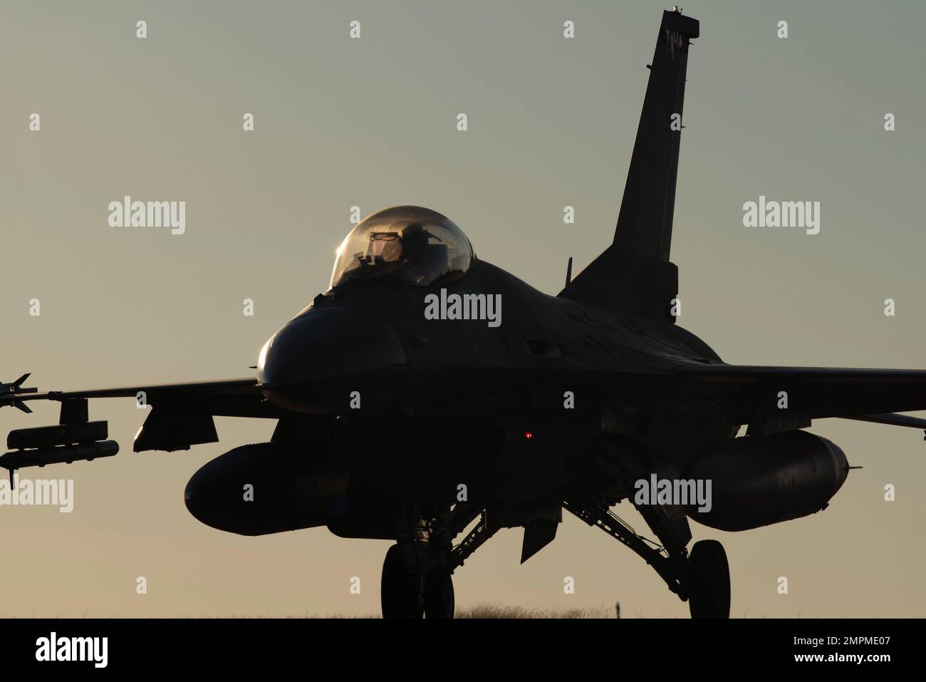 A U.S. Air Force F-16 Fighting Falcon assigned to the 125th Fighter ...