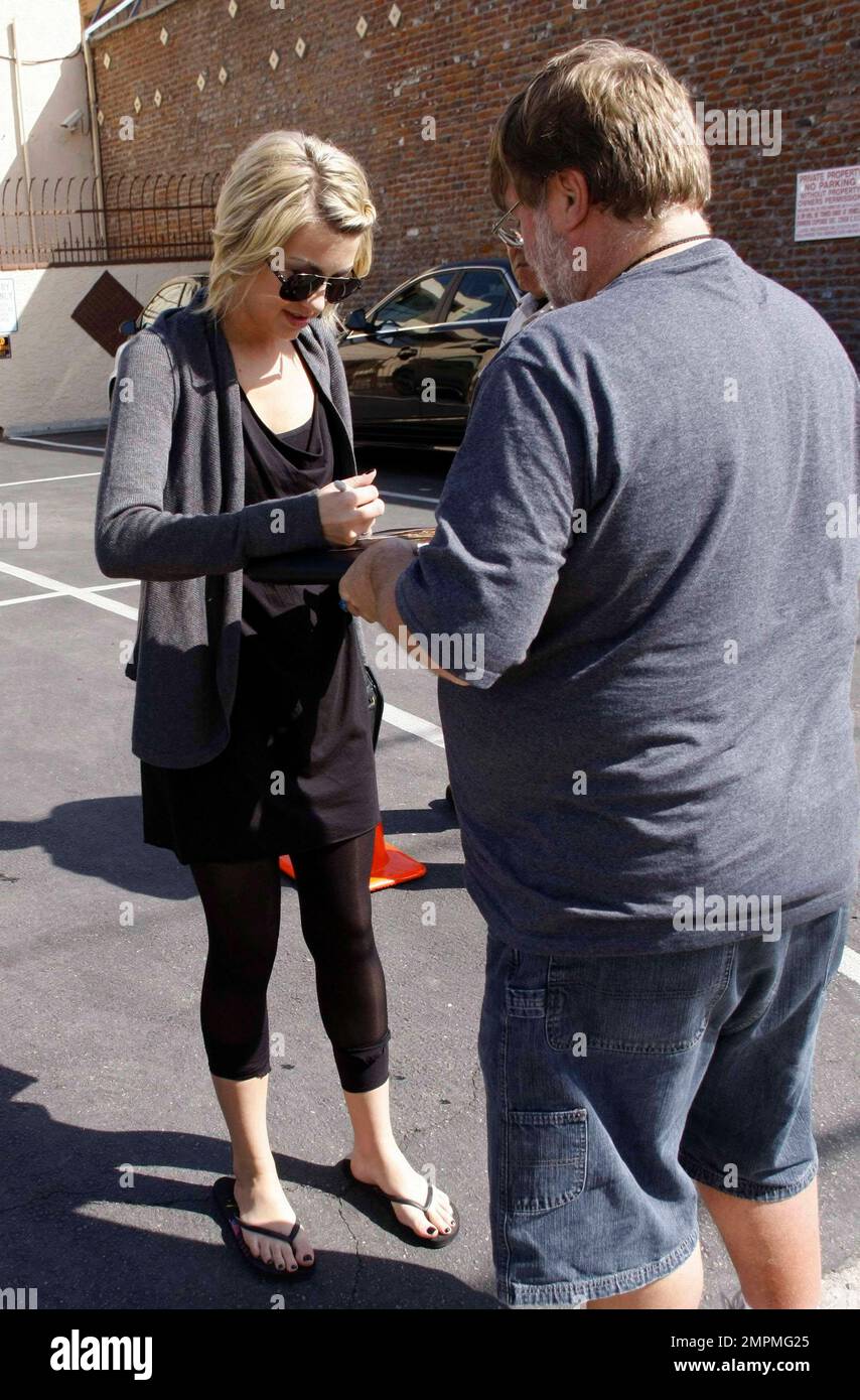 EXCLUSIVE!! Dancer Chelsea Kane waves and signs autographs for fans as ...