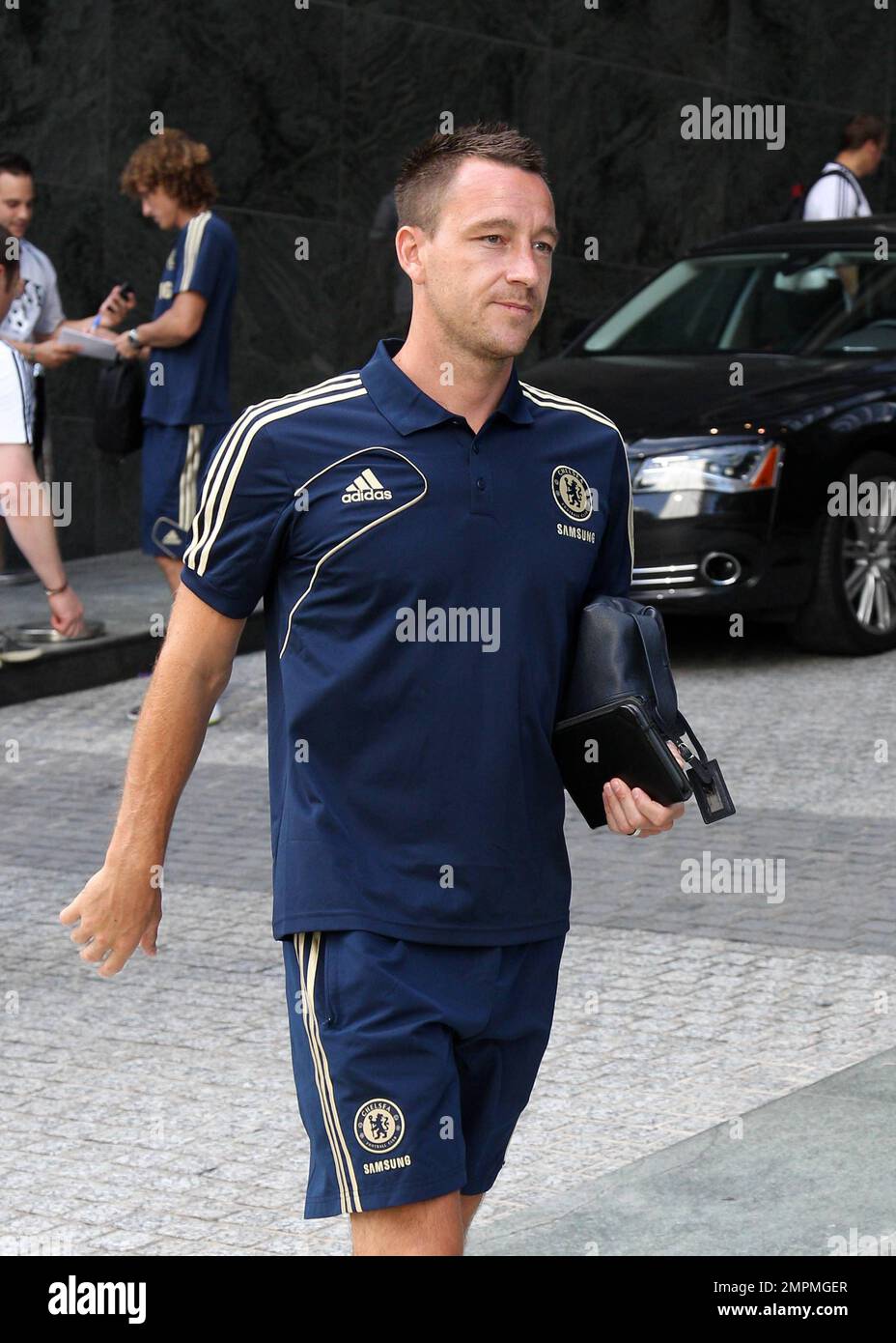 EXCLUSIVE!! Chelsea captain John Terry poses for photos and signs ...