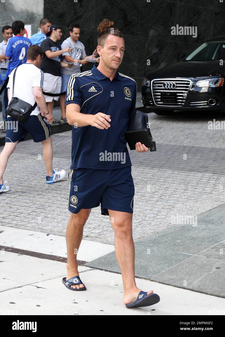 EXCLUSIVE!! Chelsea captain John Terry poses for photos and signs ...
