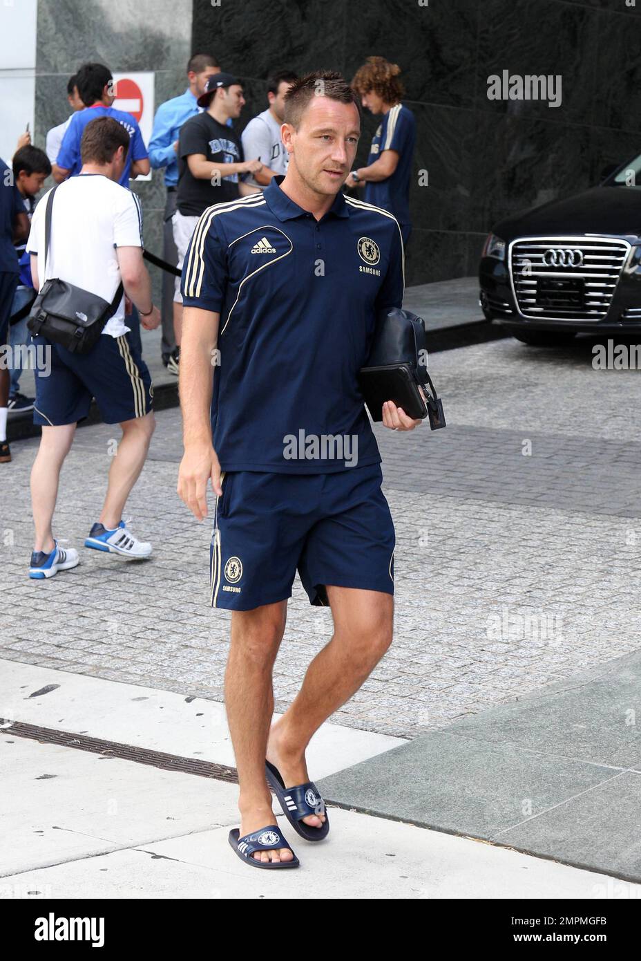 EXCLUSIVE!! Chelsea captain John Terry poses for photos and signs ...