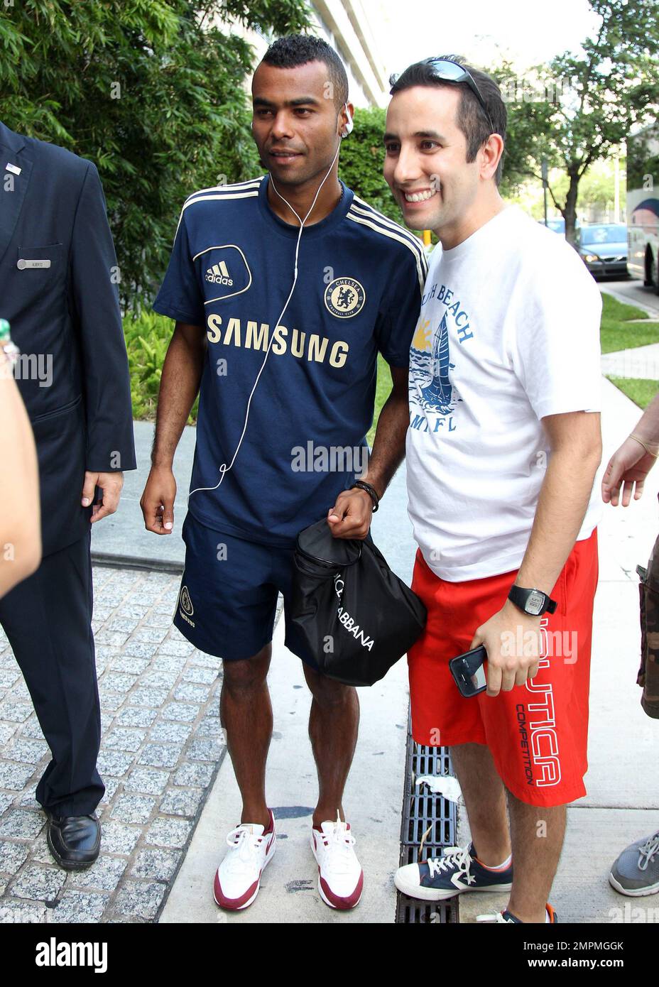 Ashley c`ole signs for chelsea hi-res stock photography and images - Alamy