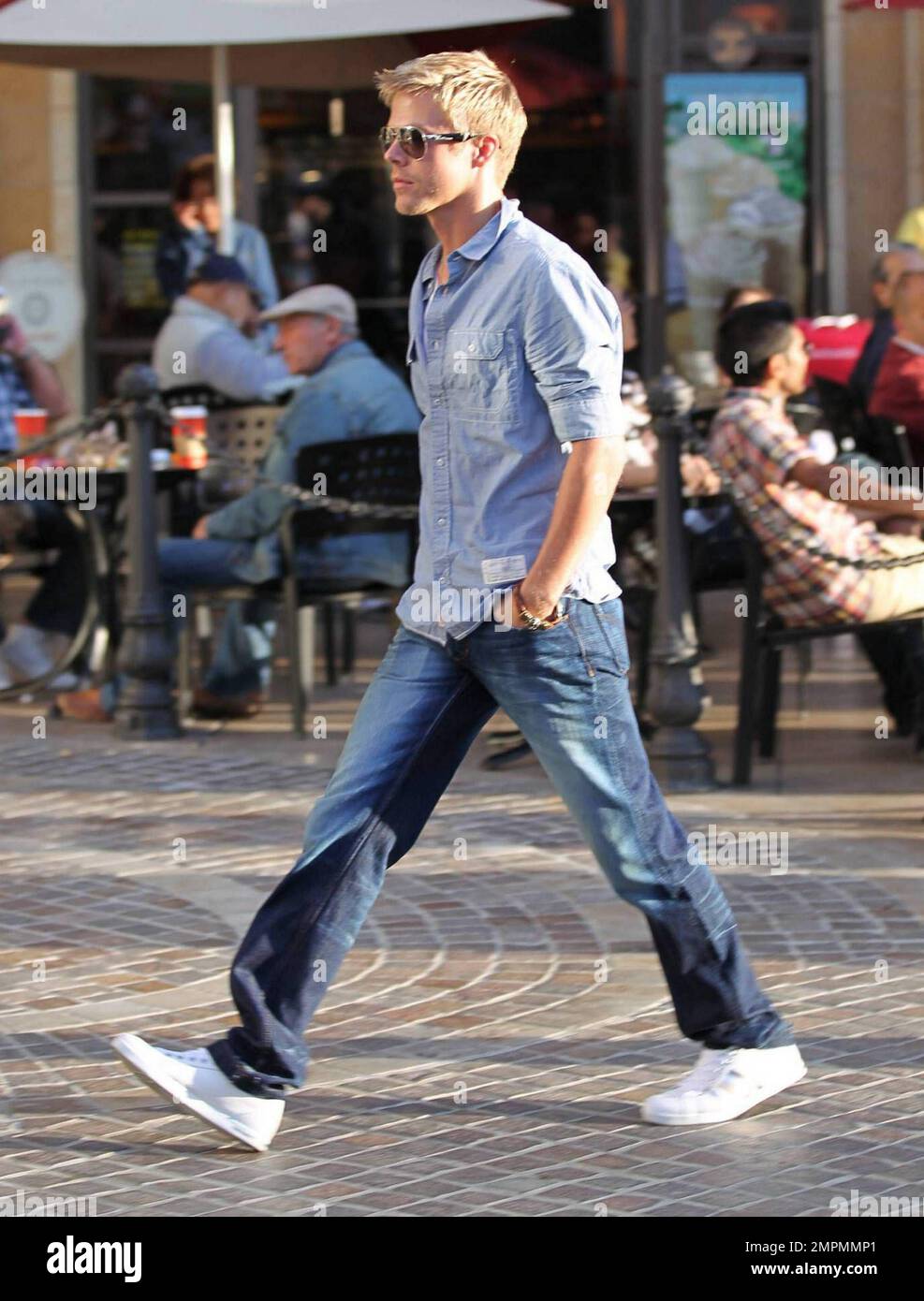 UK pop star Cheryl Tweedy (formally Cheryl Cole) and friend "Dancing ...