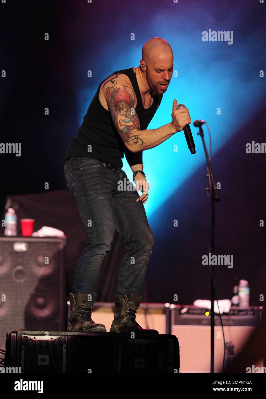 Chris Daughtry and his band gave a free live performance on Miami Beach ...