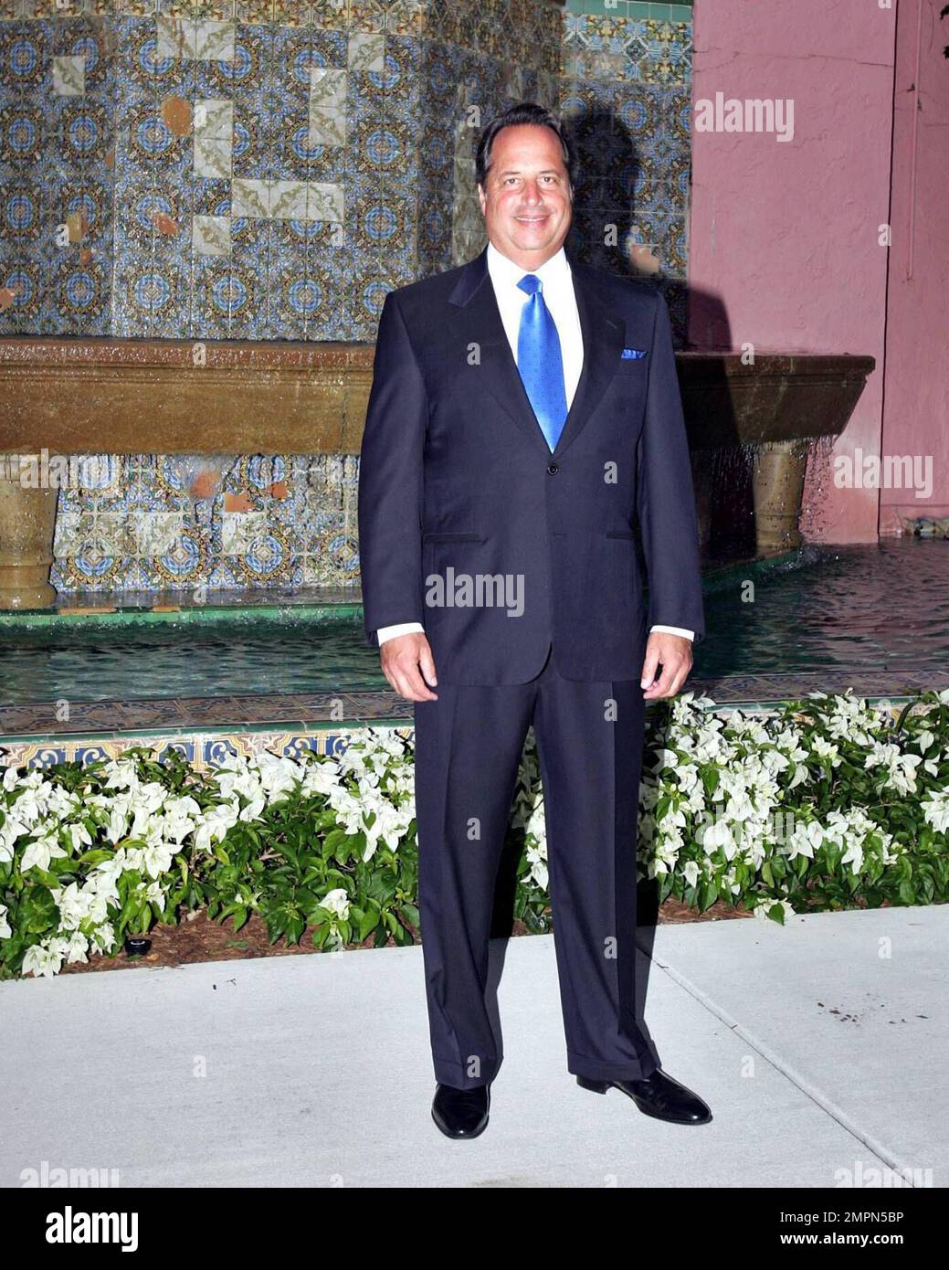 Jon Lovitz walks the red carpet at the Chris Evert-Raymond James ...