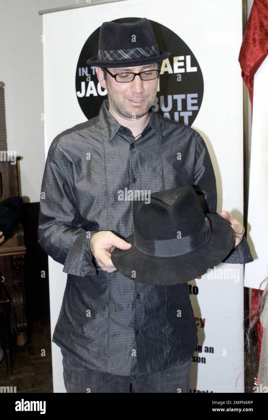 Chris Judd receives his dot in the "I'm a Dot in the Michael Jackson ...