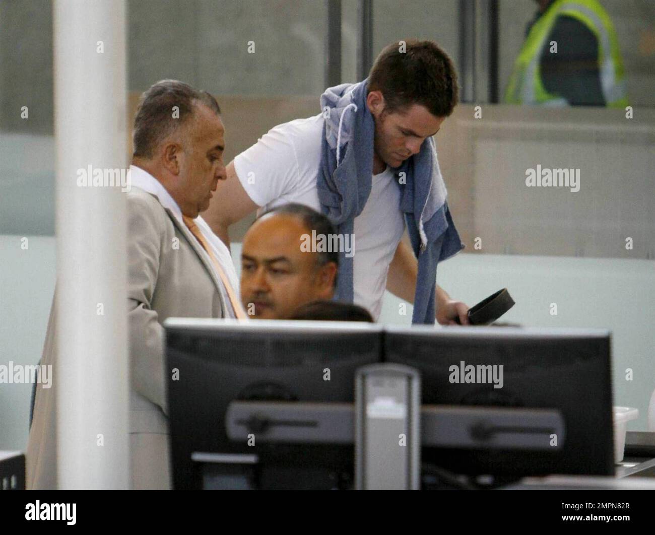 Actor Chris Pine was seen arriving at LAX this morning and going ...