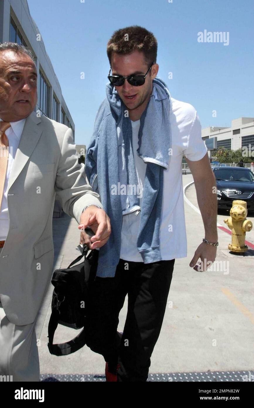 Actor Chris Pine was seen arriving at LAX this morning and going ...
