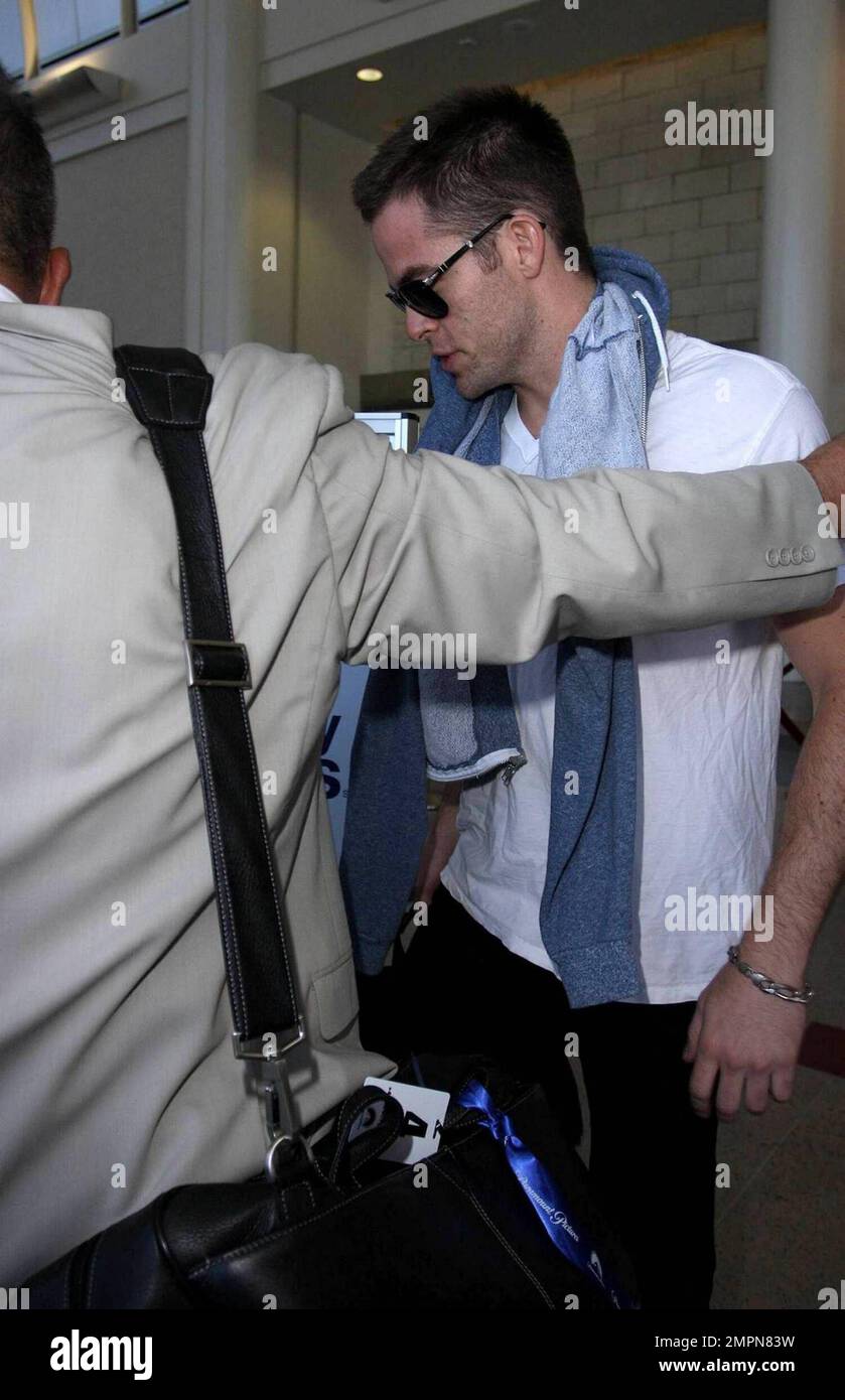 Actor Chris Pine was seen arriving at LAX this morning and going ...