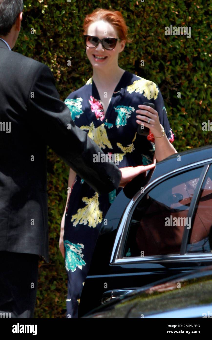 EXCLUSIVE!! - 'Mad Men' star Christina Hendricks greets her driver in ...