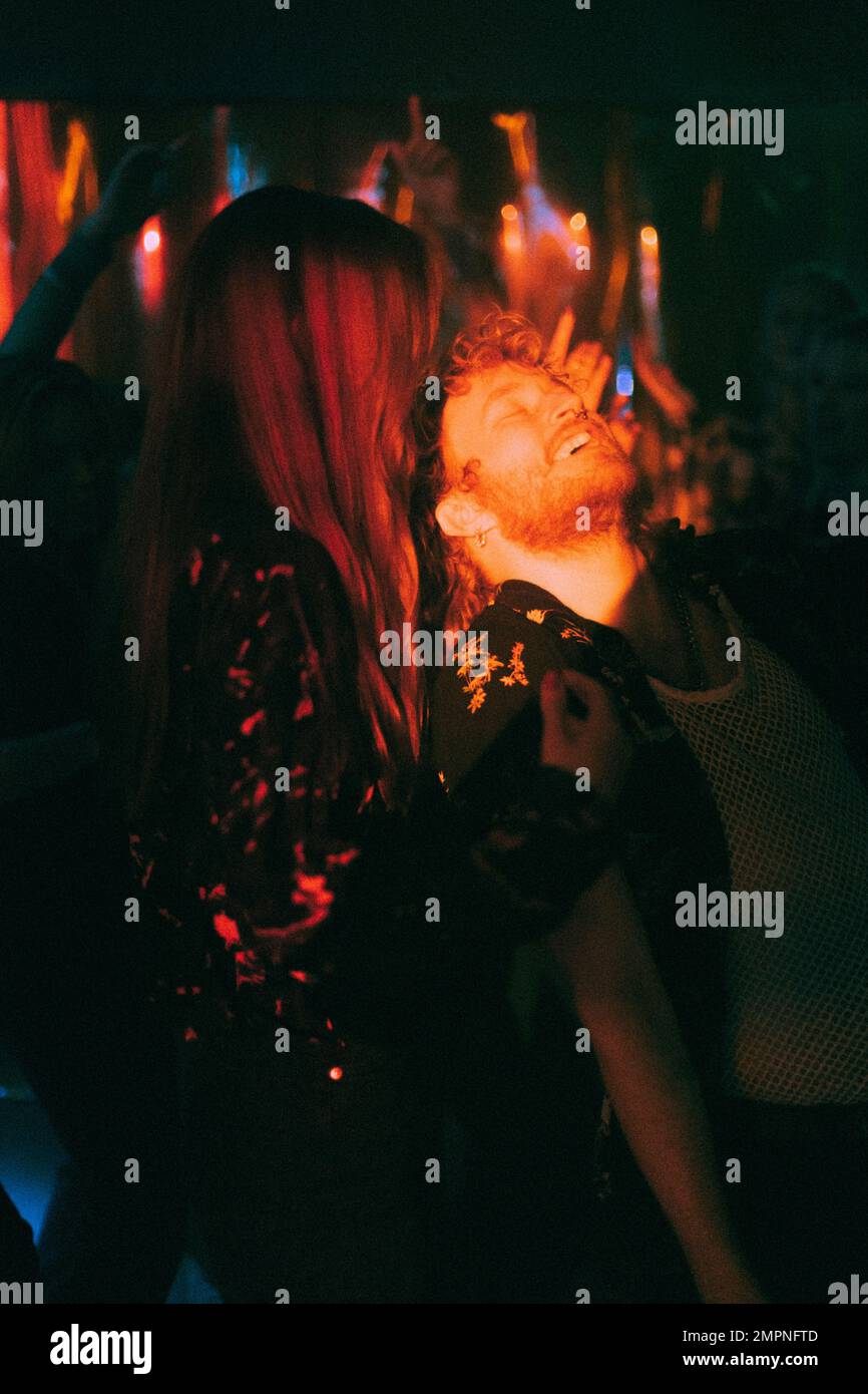 Two men dancing night club hi-res stock photography and images - Alamy