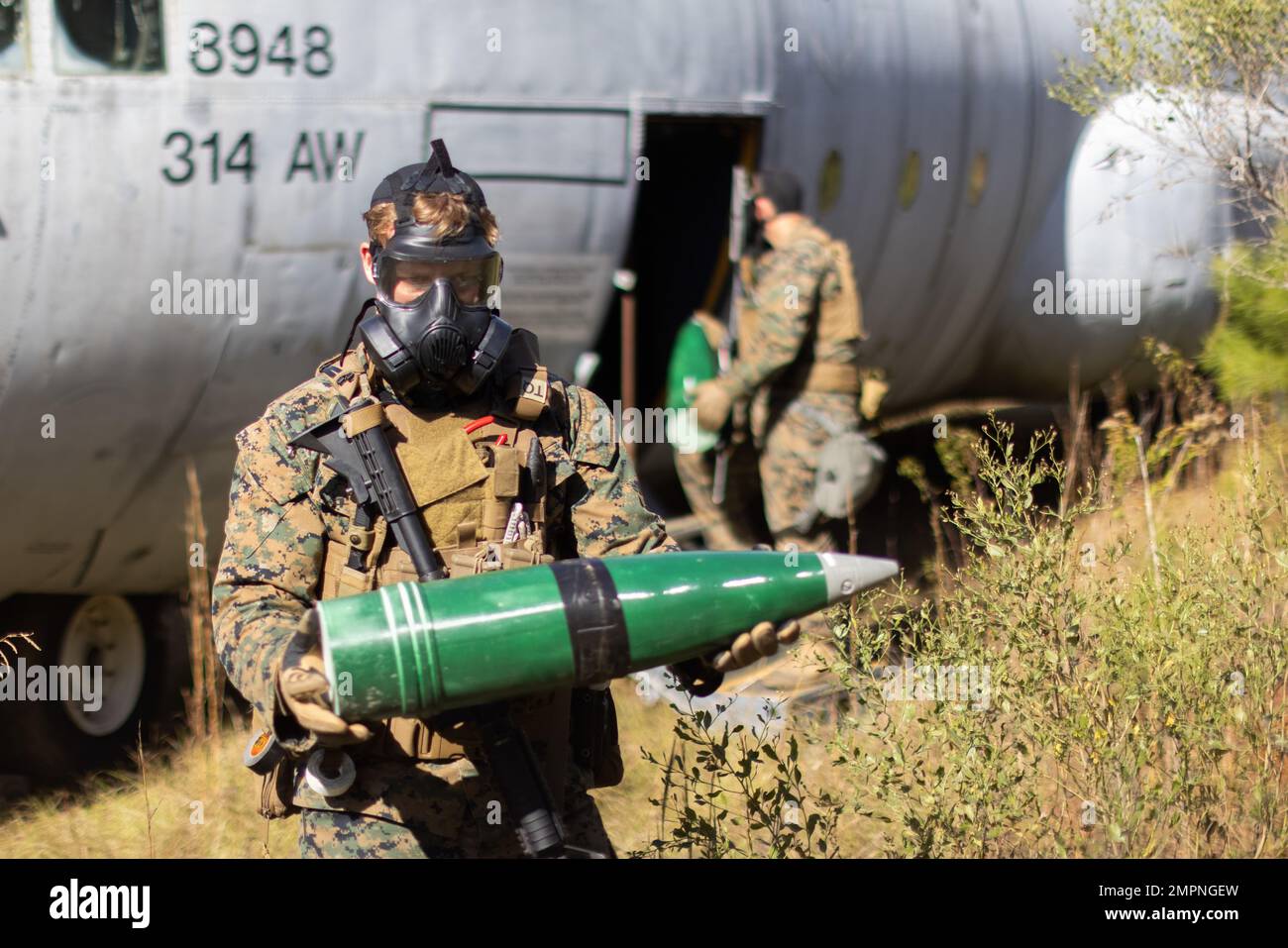 U.S. Marine Corps explosive ordnance disposal technicians, Headquarters ...