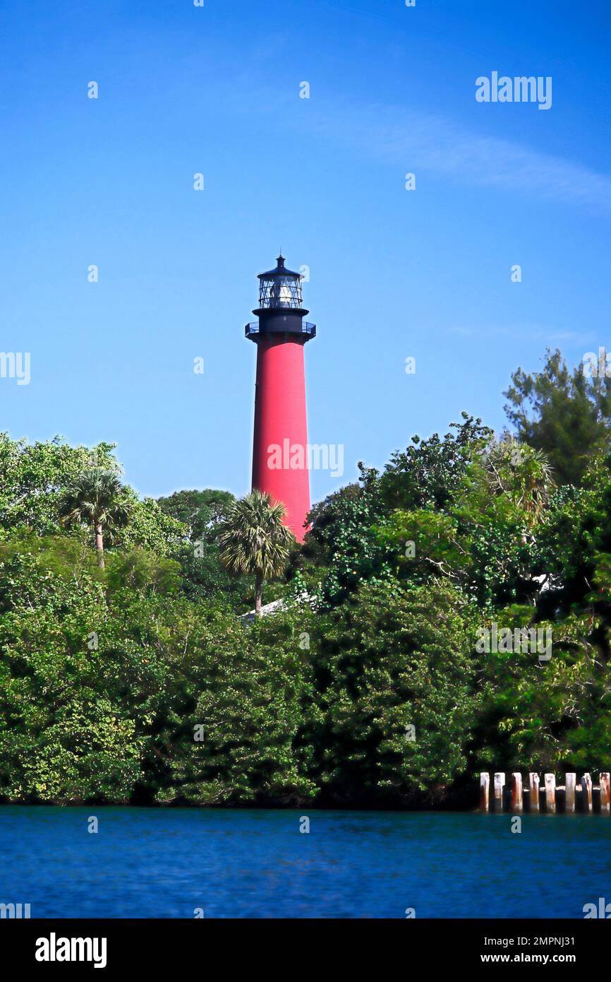 Height 108 feet hi-res stock photography and images - Alamy