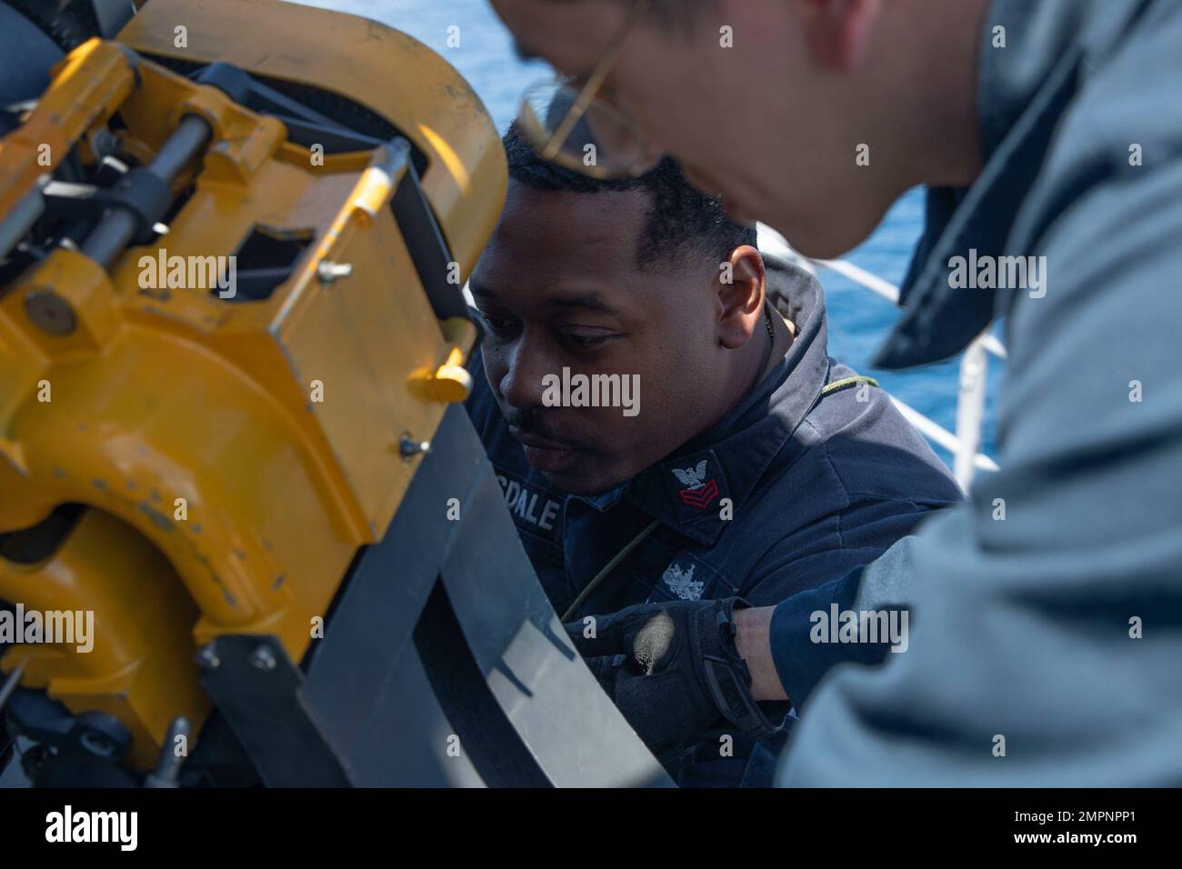 221108-N-IL330-1015 TASMAN SEA (Nov. 8, 2022) – Fire Controlman 1st ...