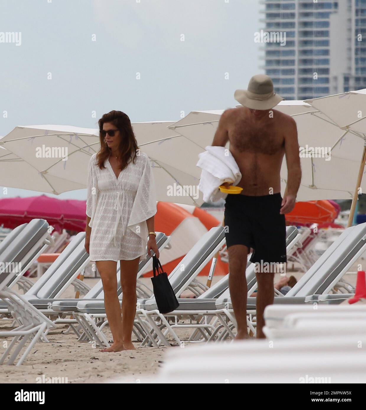 EXCLUSIVE!! Cindy Crawford looks amazing in a bikini during an early ...